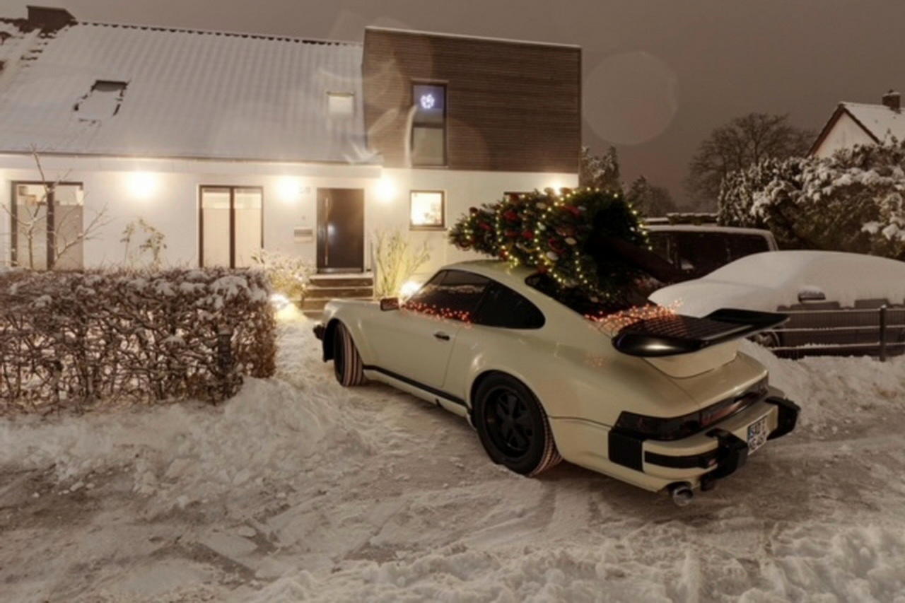Photo 19 - Une magnifique Porsche 911 Carrera bien conservée... - Noël 2023. Le best of des ...