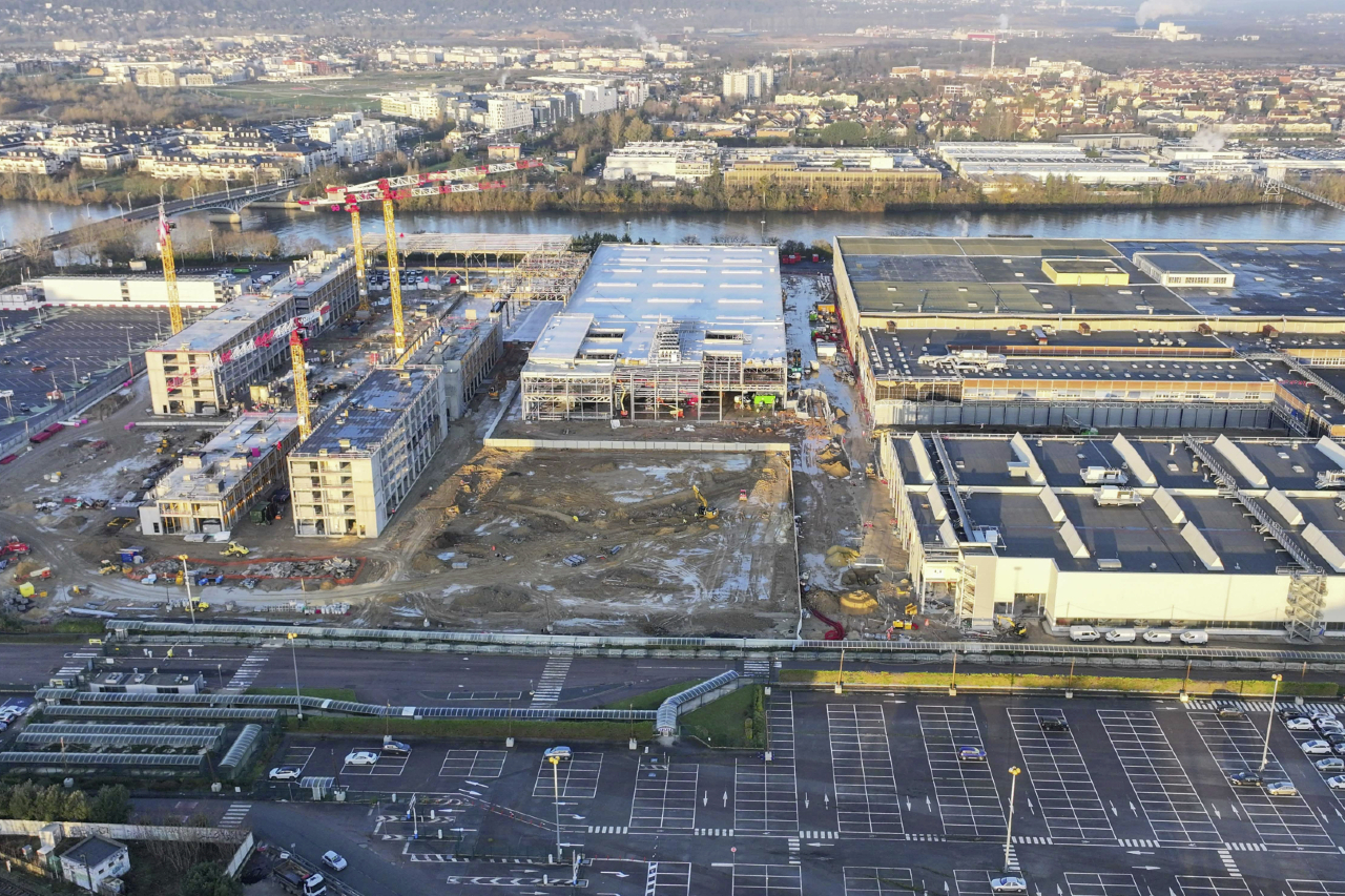 « Campus vert » de Poissy. La future vitrine de Stellantis se profile ...