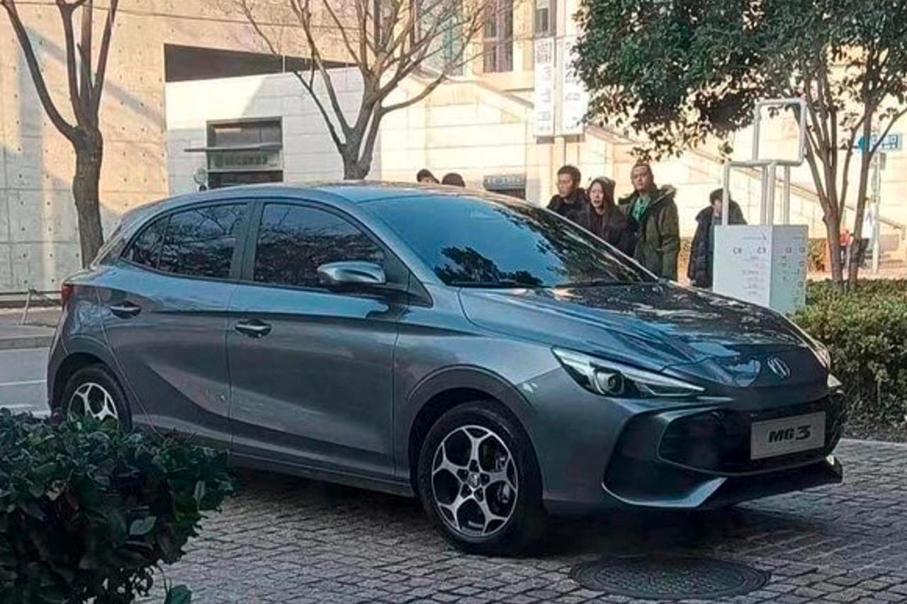 Photo 2 - Cette photo "volée" avait précédé le teaser officiel. - MG3 (2024). Photo et vidéo ...