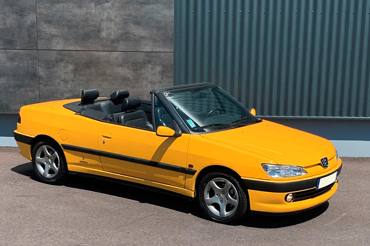 Photo 7 - La 306 Cabriolet a été lancée un an après la berline dont ...