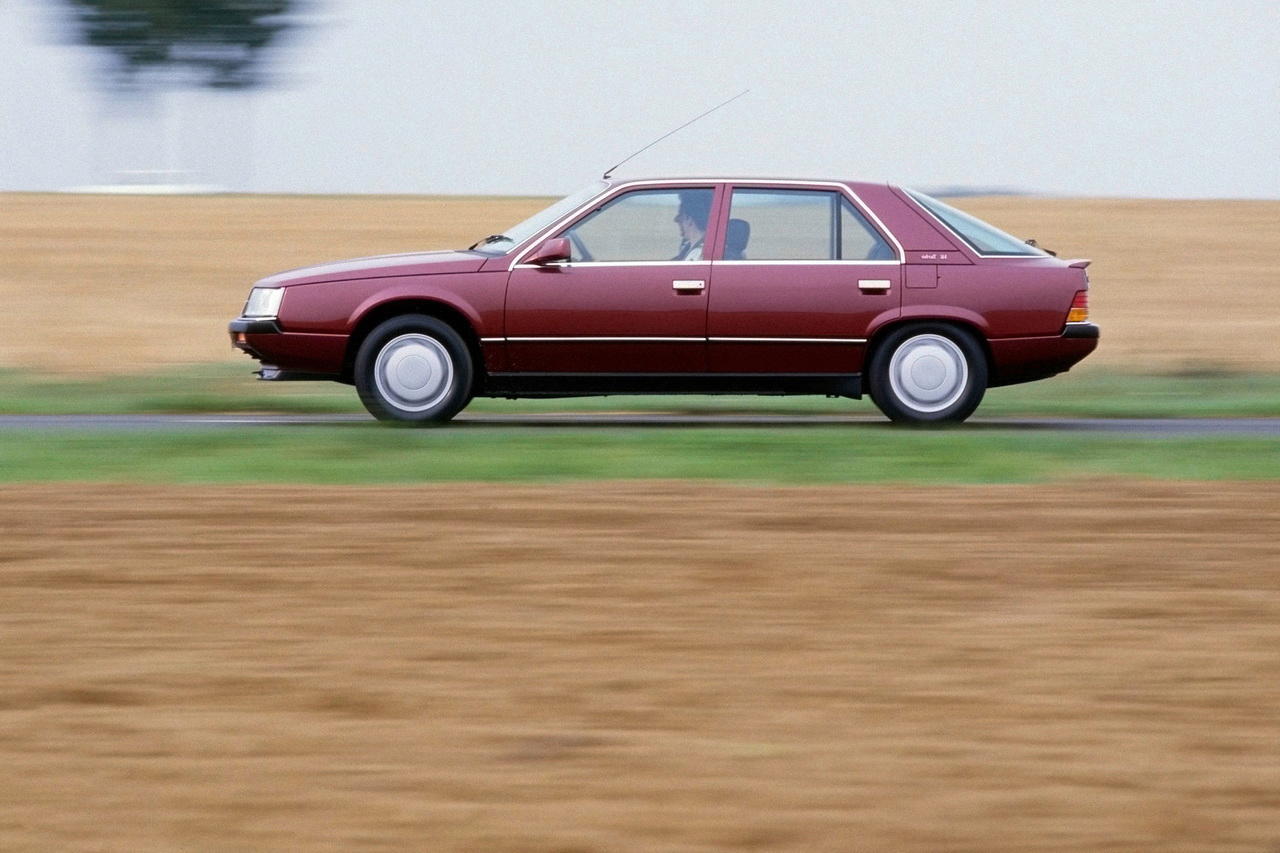 Photo 28 - Lancée en 1984, la Renault 25 fête ses 40 ans en 2024. La berline à hayon a été ...