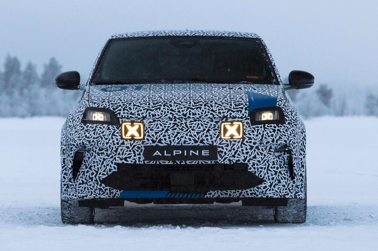 Photo 8 - Le look de la R5 est différent de celui de l'A290 avec ses 4 ...