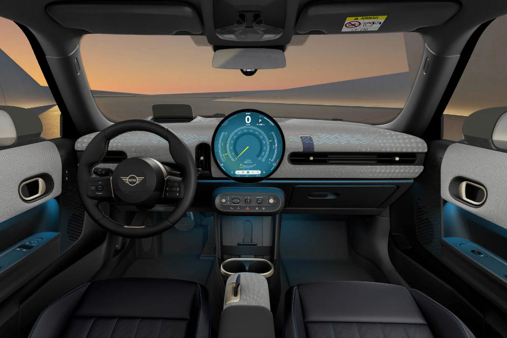 Photo 13 - Mini Cooper 2024 essence Favoured planche de bord - Prix ...