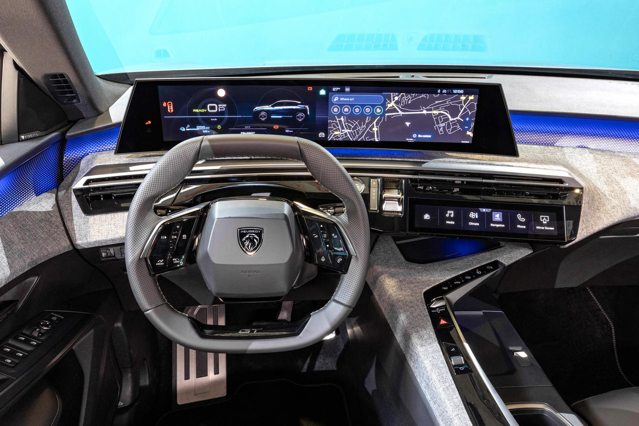 Photo 14 - Comme le style, le i-Cockpit évolue et devient « Panoramic i ...