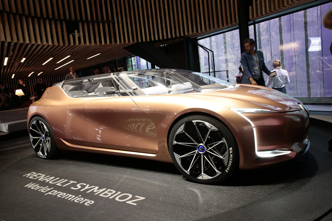 Photo 11 - Le concept Renault Symbioz de 2017. - Renault Symbioz (2024 ...