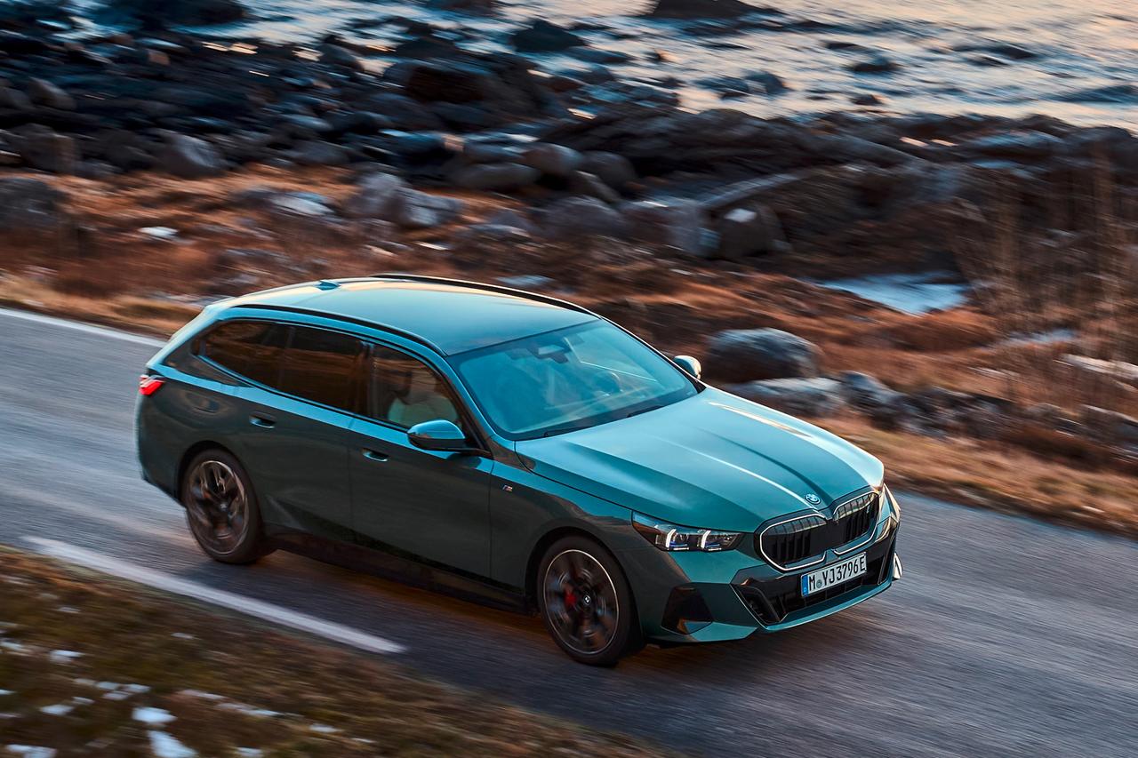 Photo 6 - La BMW i5 Touring est le premier break électrique de son ...