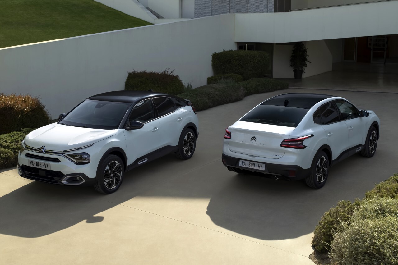 Les Citroën C4 et C4 X avec le moteur hybride 48V sont disponibles