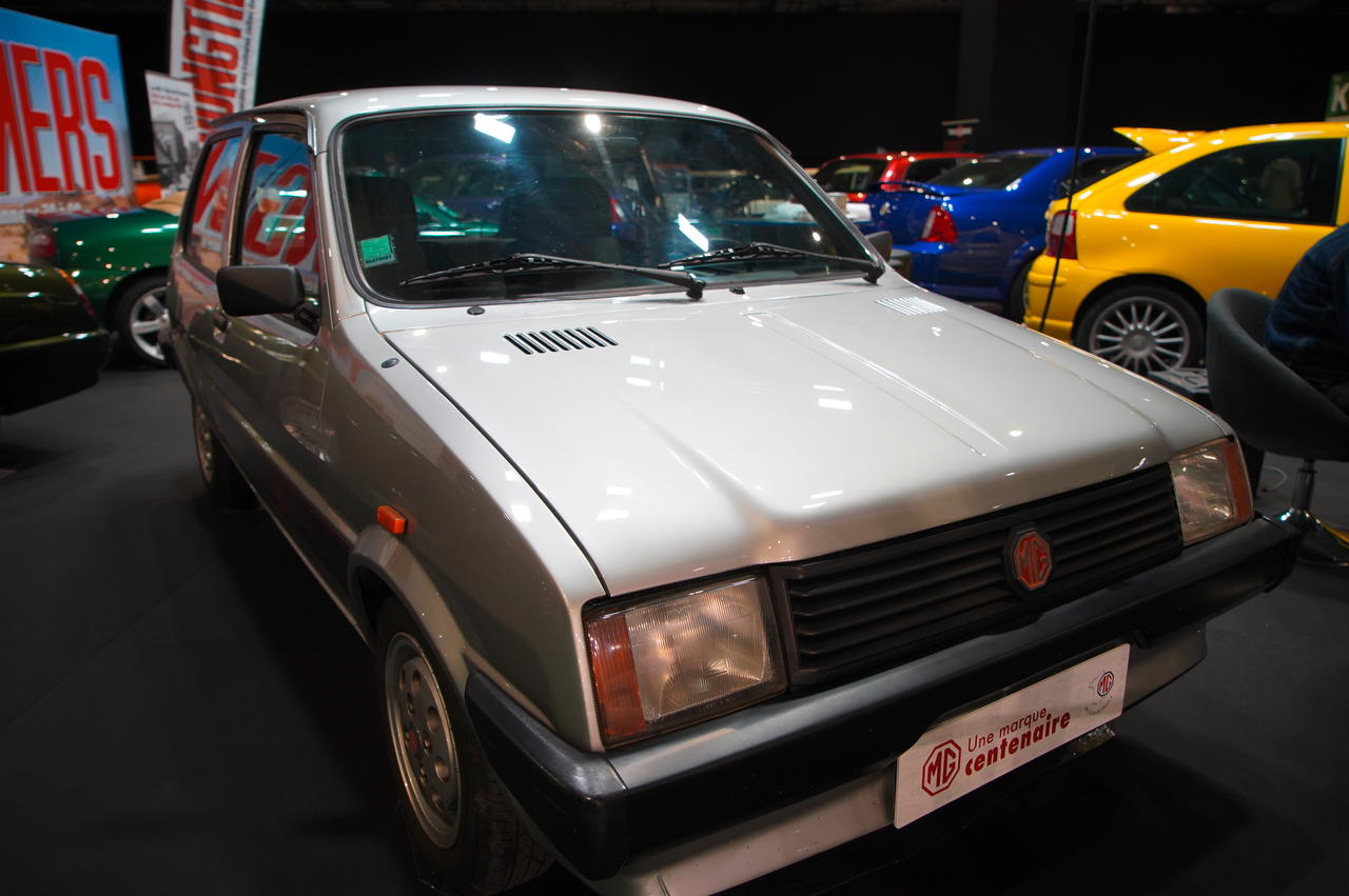 Photo 2 - MG Metro 1300 (1982-1986). - Rétromobile 2024. Les ...