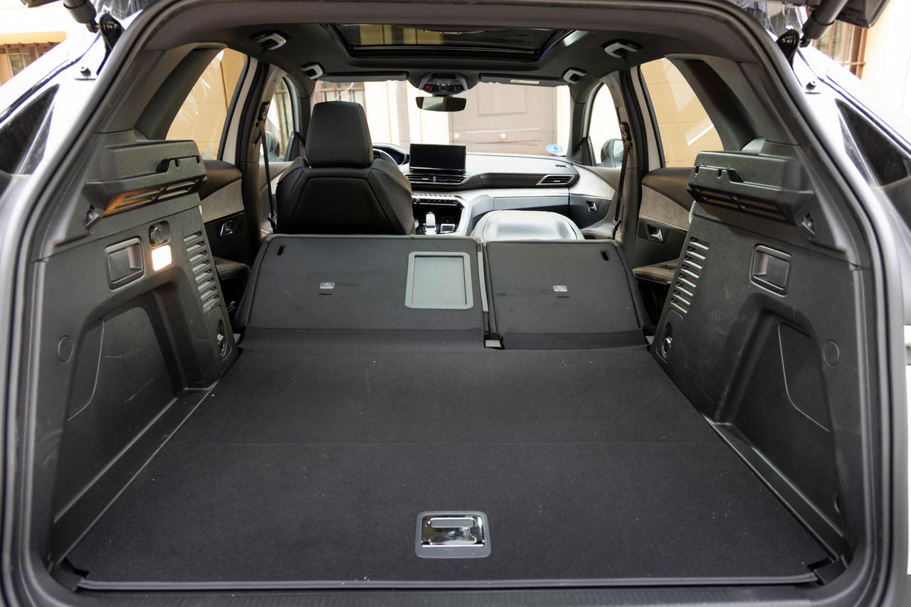 Match. Le nouveau Peugeot 3008 défie son prédécesseur