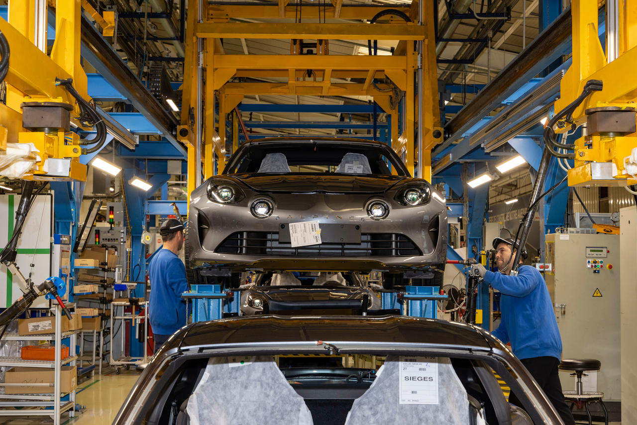 Photo 14 - Alpine A110 production usine Dieppe - GSR 2. Les nouvelles ...