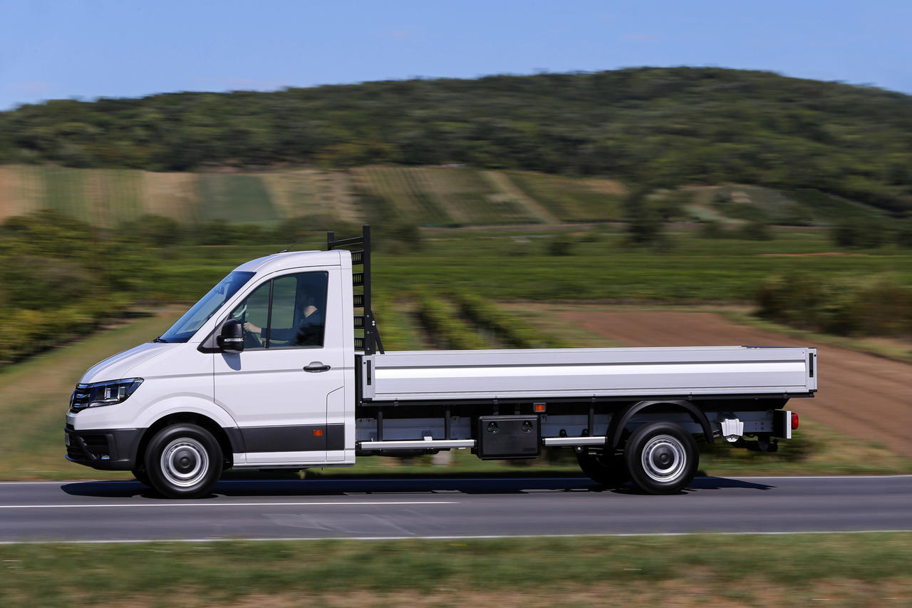Photo 11 - Volkswagen Crafter avant restylage camion - Volkswagen ...