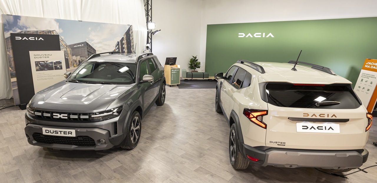 Photo - dacia digital showroom - Dacia poursuit la digitalisation de ...
