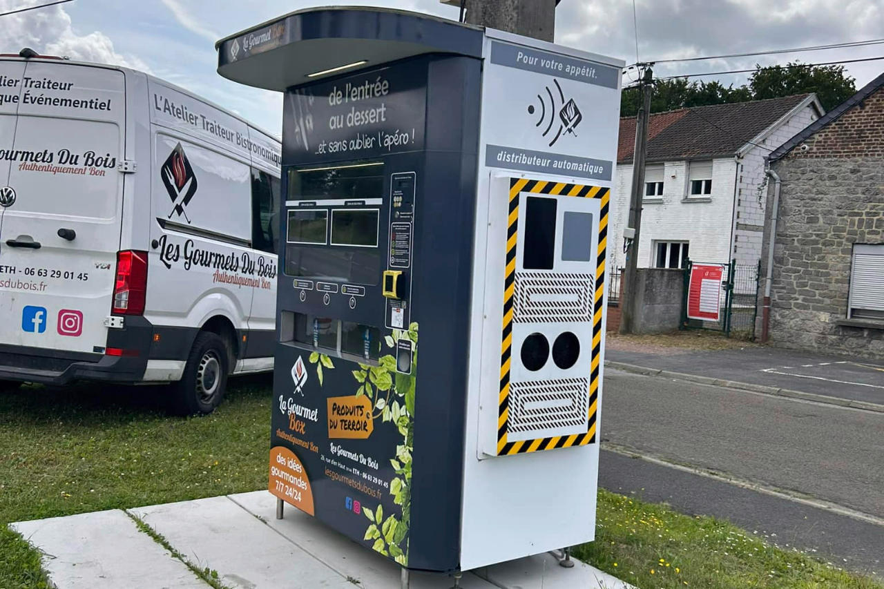 Photo 2 - Ce distributeur de plats cuisinés situé à Neuf-Mesnil, dans ...