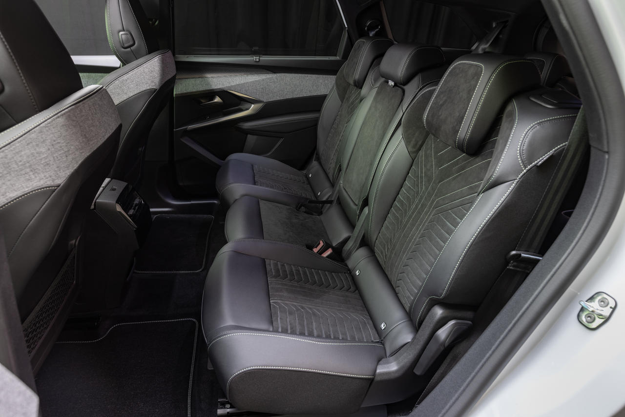 Peugeot 5008 (2024). Notre avis sur le nouveau SUV électrique et hybride à 7 places