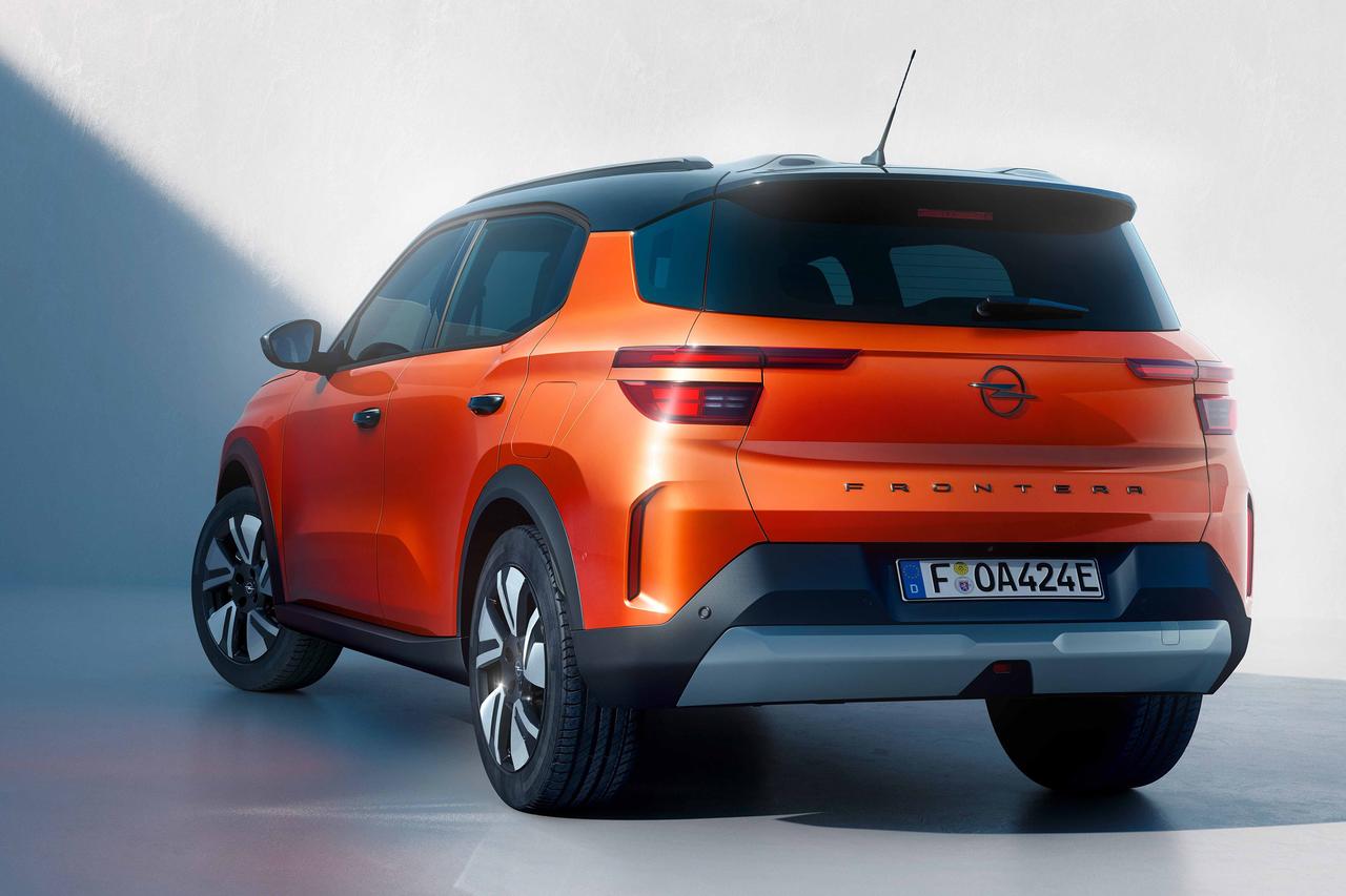 Photo 2 - Le design des feux arrière est inédit chez Opel. - Nouvel Opel Frontera (2024). Photos ...