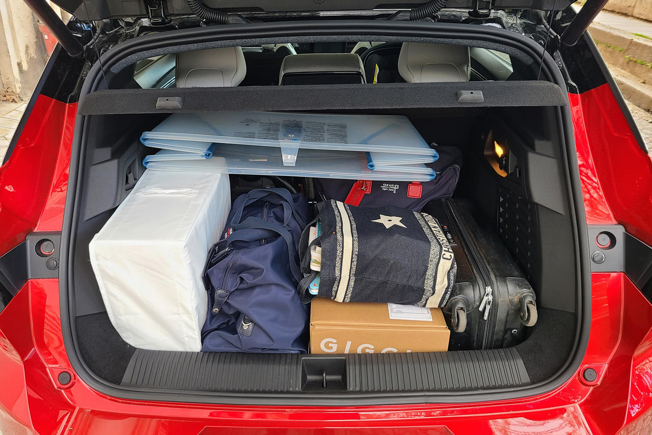 Essai Renault Scénic E-Tech : notre verdict sur 2 500 km