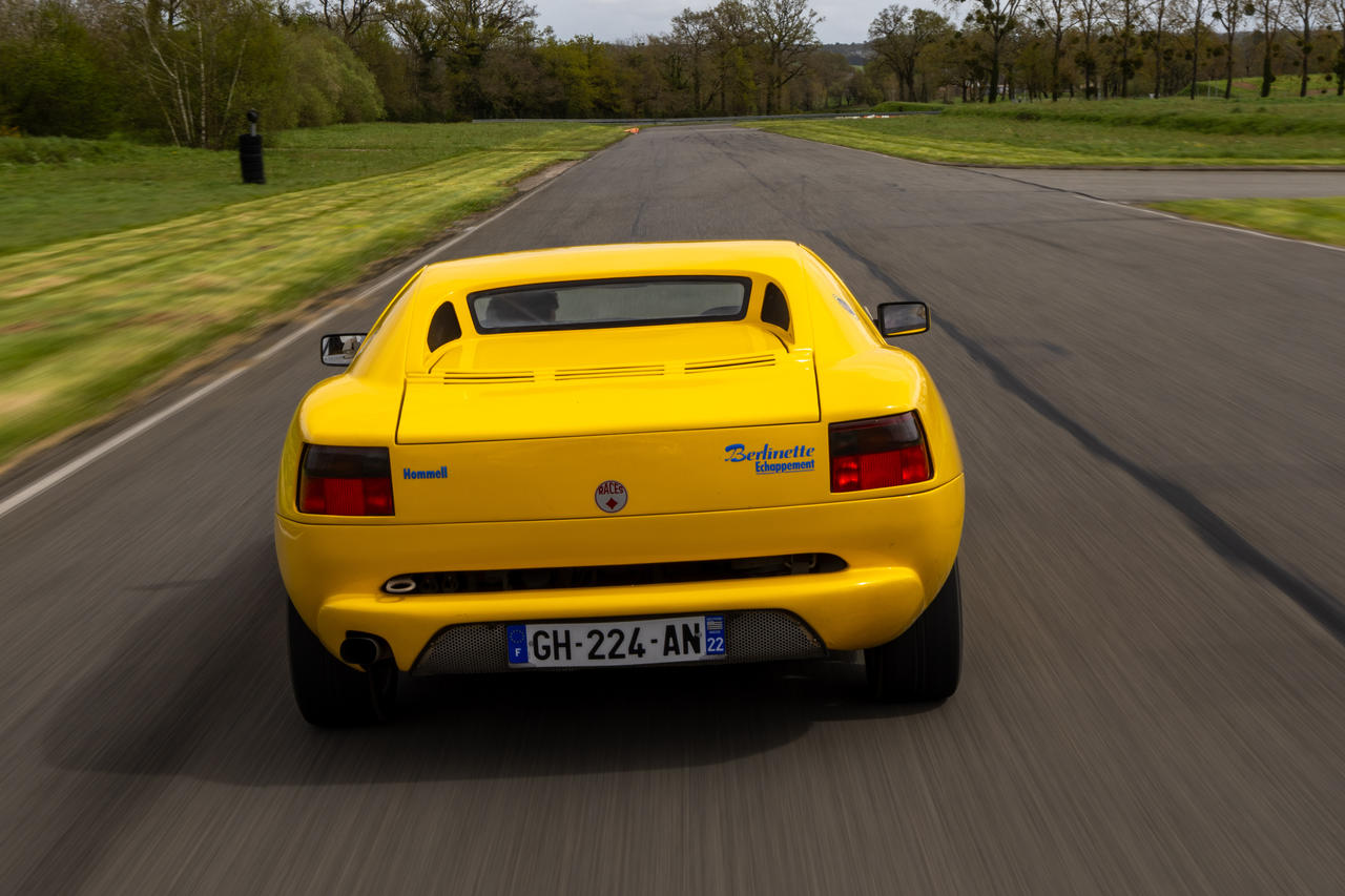 Hommell Berlinette. La folle histoire (et l'essai) de la Lotus à la ...