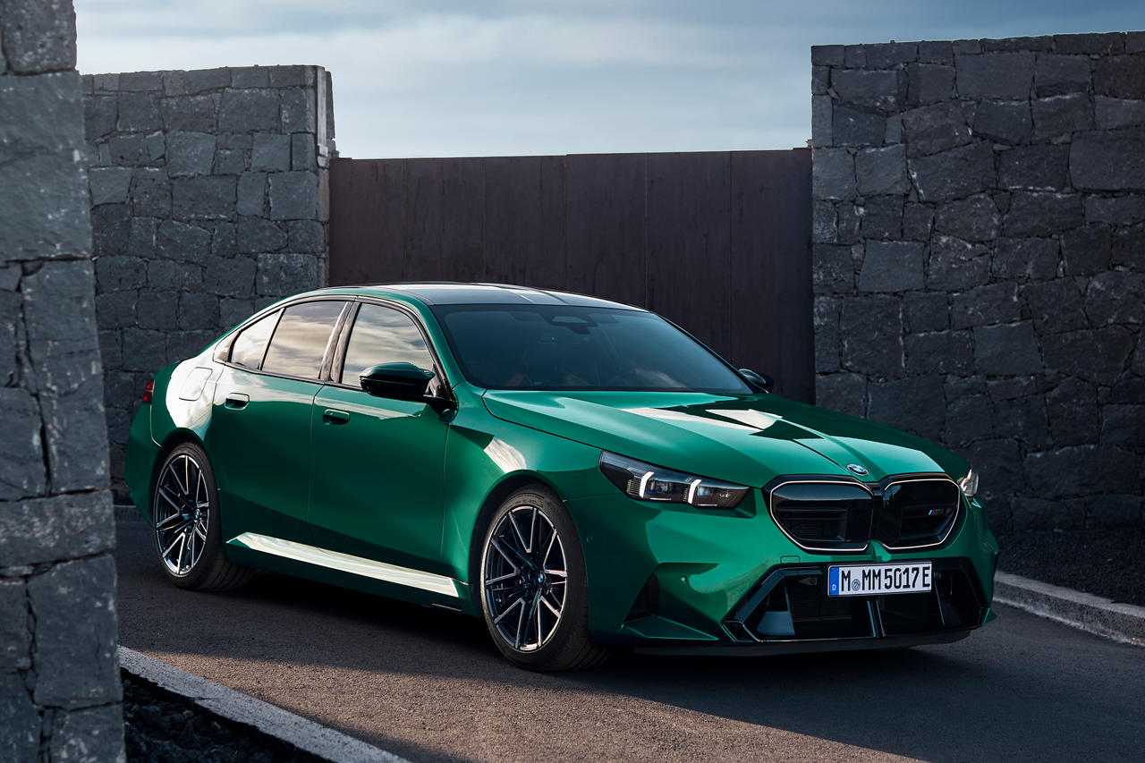 BMW M5. La berline sportive de référence a 40 ans