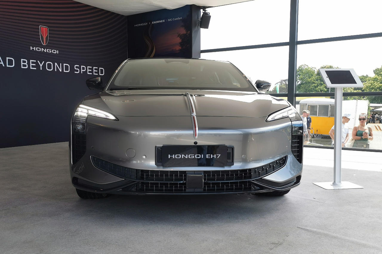 Hongqi. La luxueuse marque chinoise débarque en France avec ses modèles ...