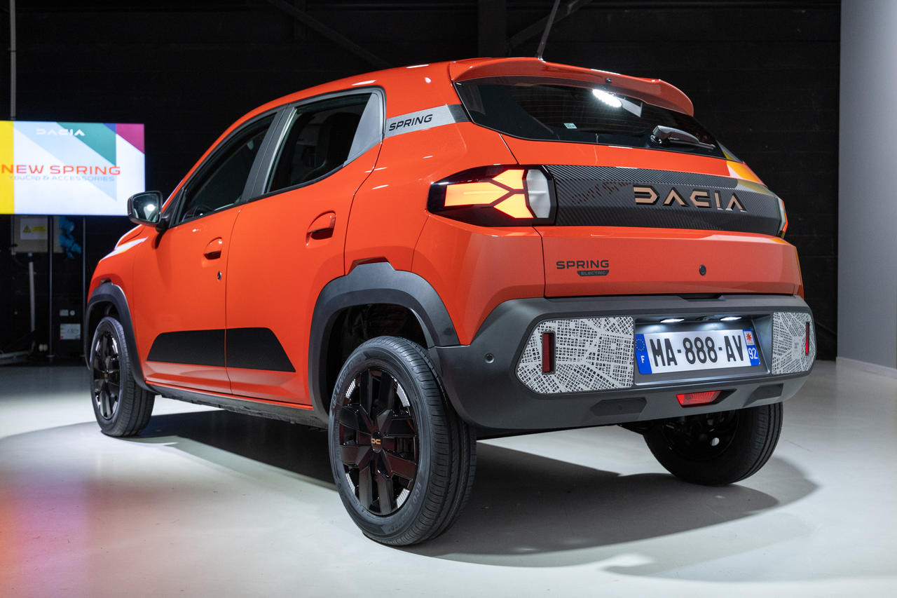 Prix Dacia Spring restylée (2024). La citadine électrique toujours la ...