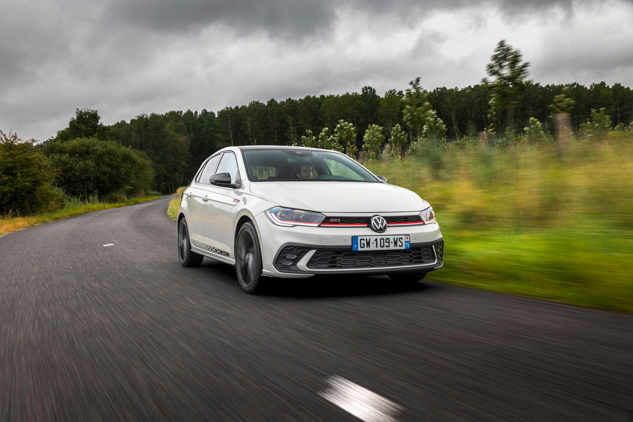 Essai Mini Cooper S vs Volkswagen Polo : le match des dernières GTI