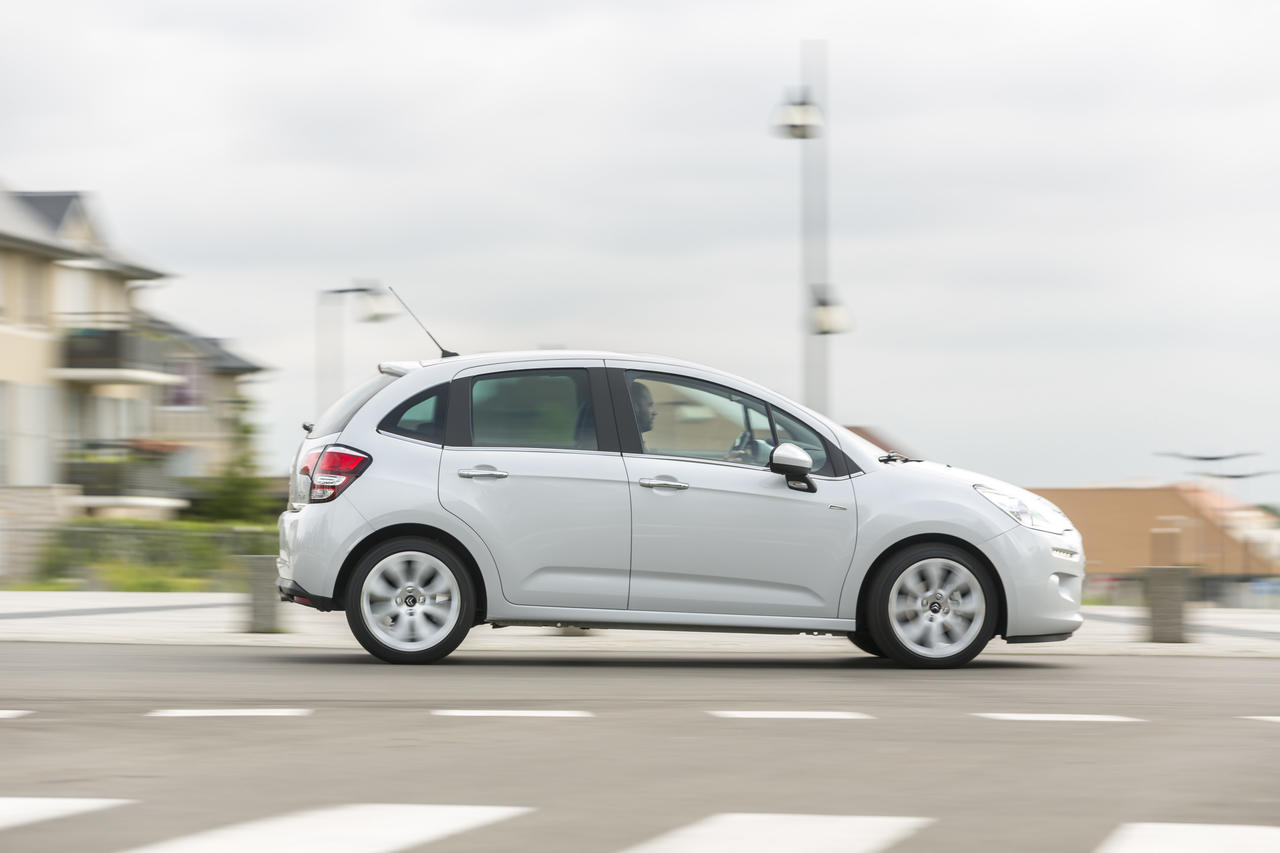 Rappel airbags Takata. Citroën toujours en quête de 80 000 ...