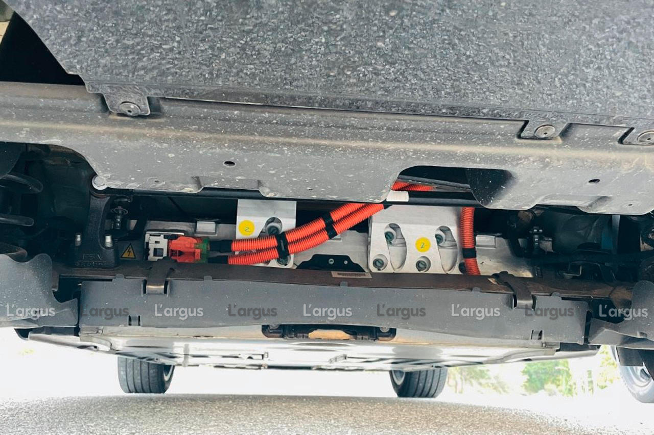 DS 4 E-Tense (2025). 450 km d'autonomie pour la compacte électrique