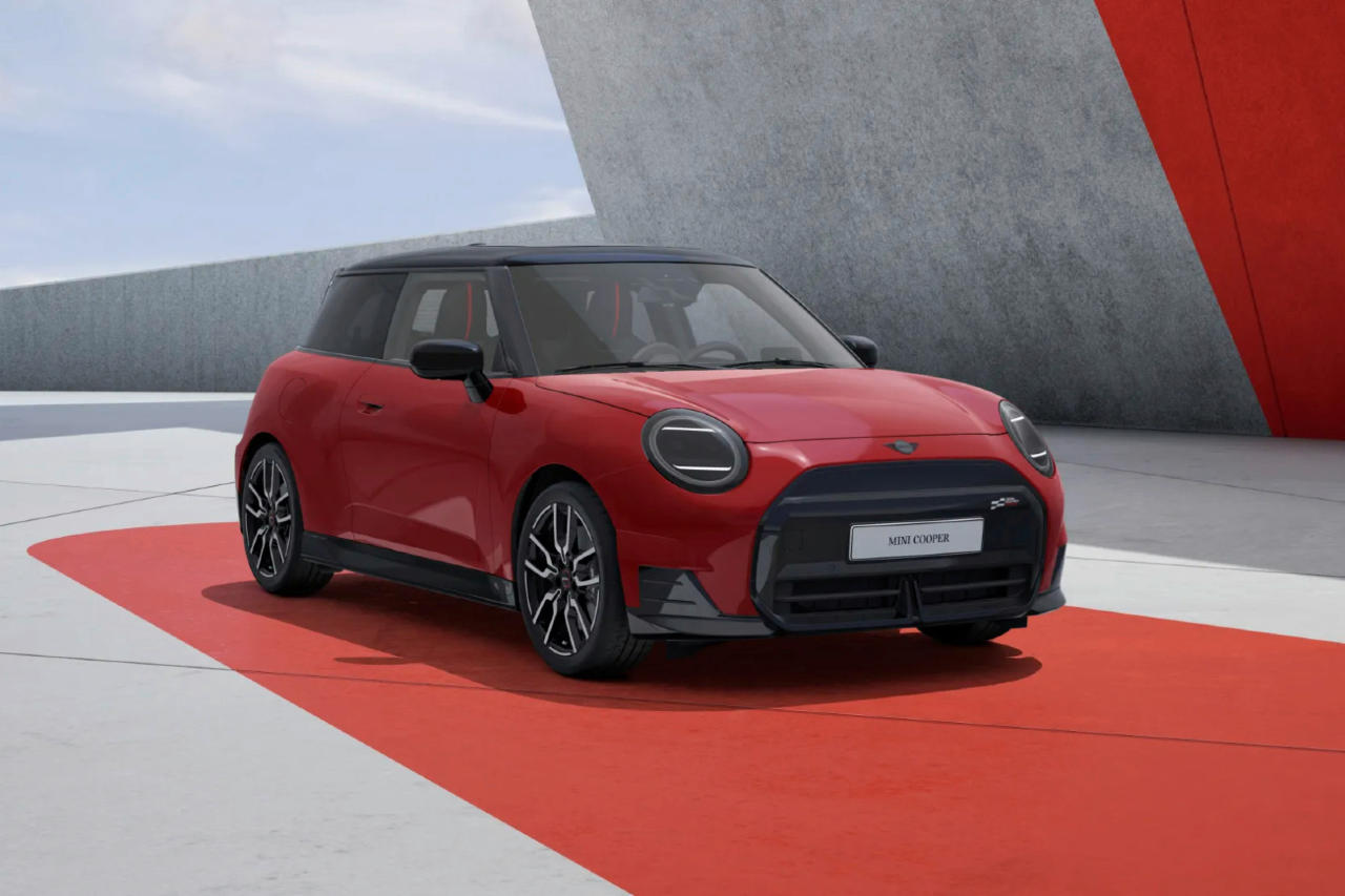 Alpine A290 vs Mini Cooper électrique. Le match des prix et équipements