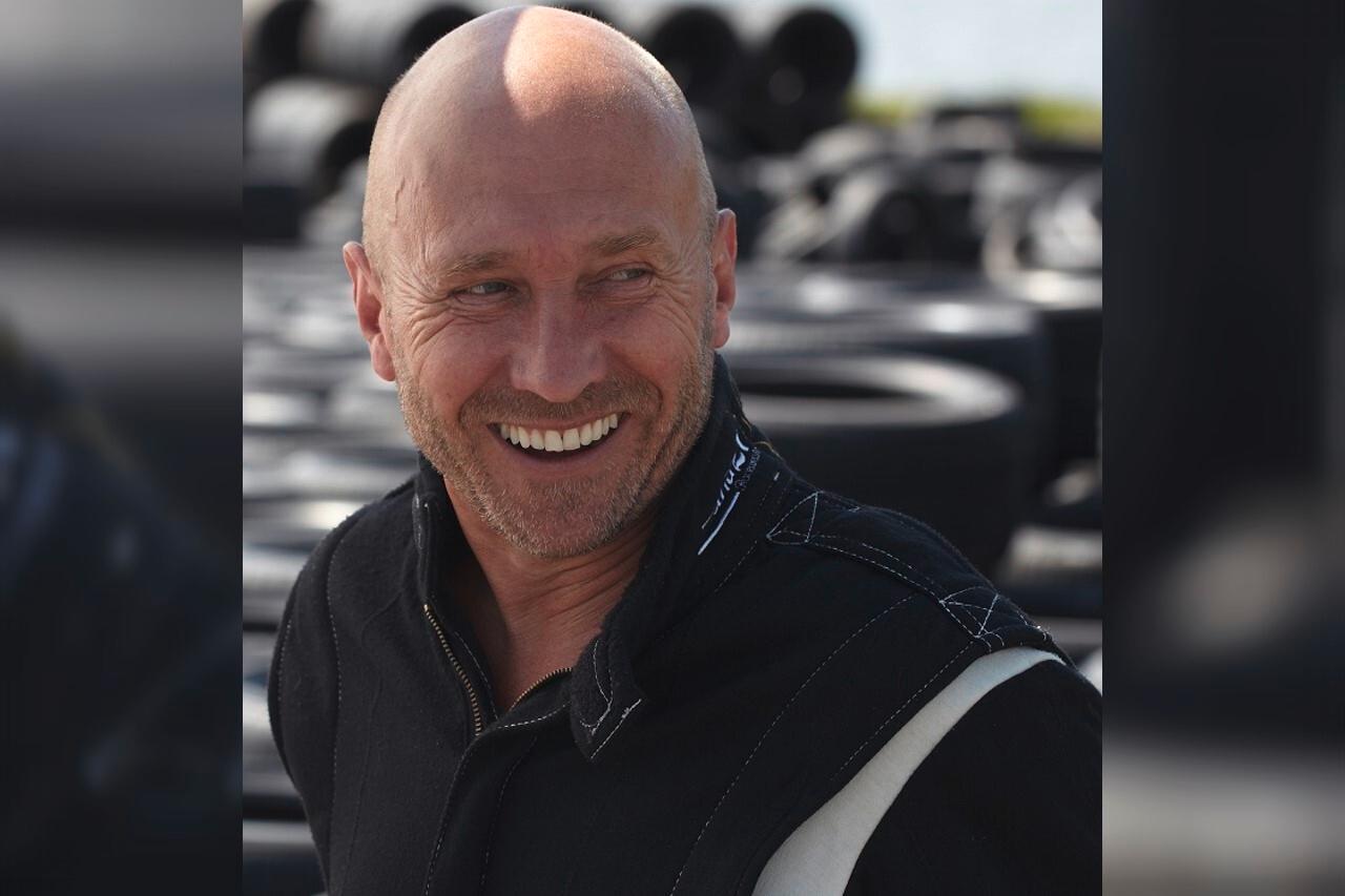 Top Gear UK. L'identité du Stig dévoilée par Jeremy Clarkson