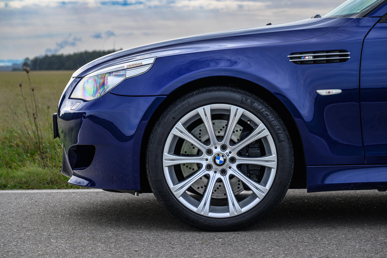 Essai rétro BMW M5 (E60). Vingt bougies pour un V10