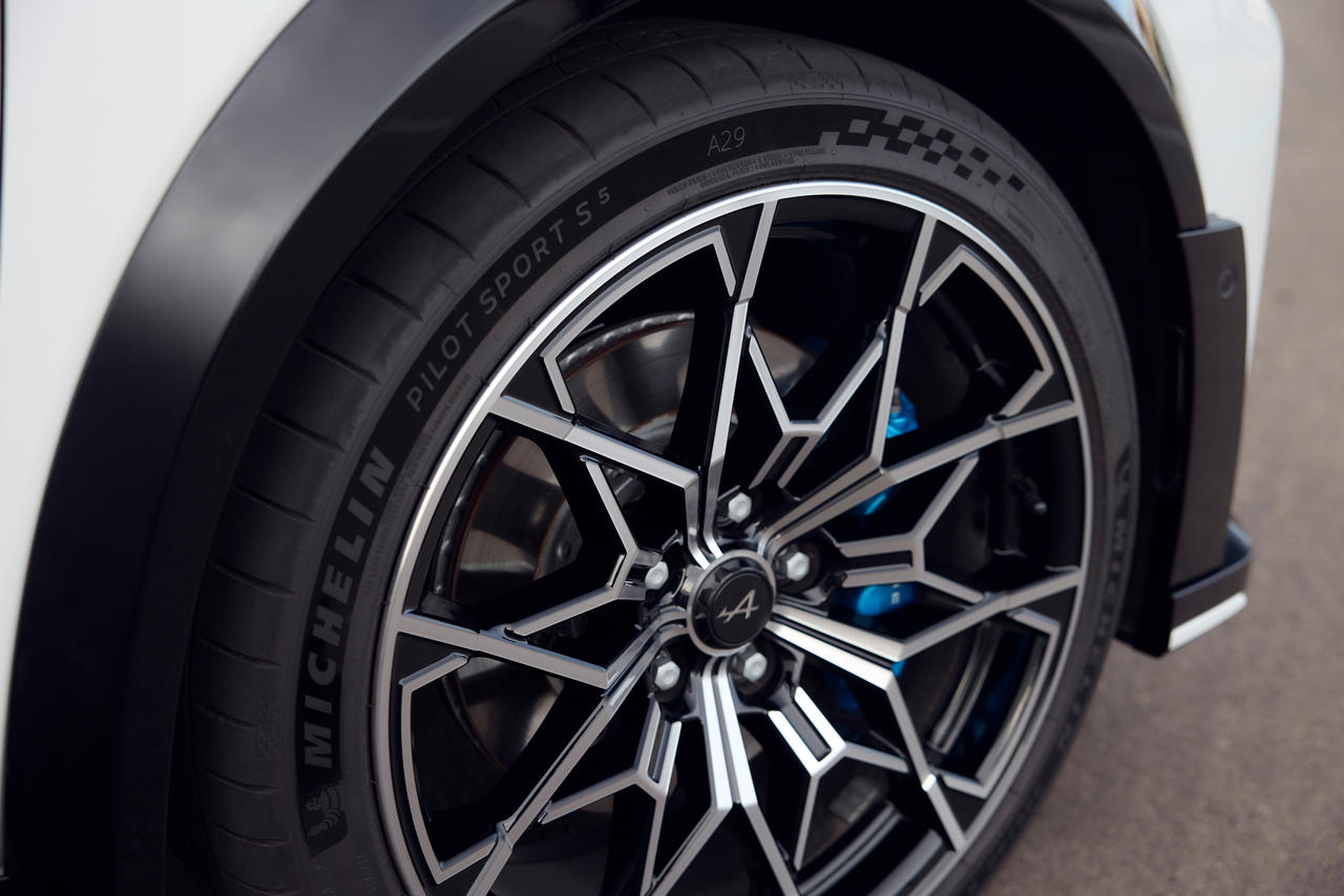 Essai. La nouvelle Alpine A290 est-elle plus qu’une R5 Alpine