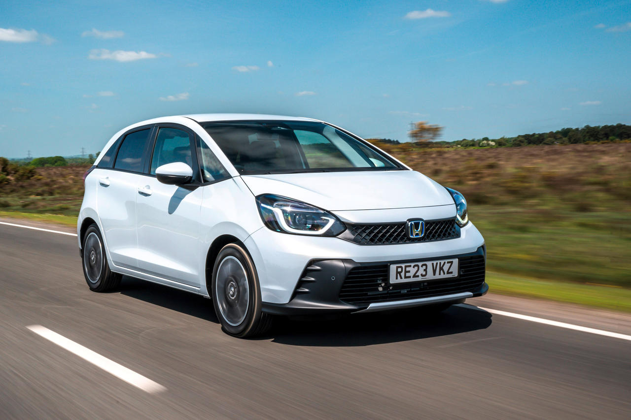 Guide d’achat. Quelle petite voiture hybride choisir