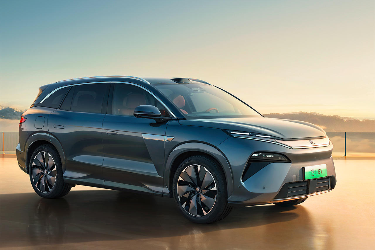 BYD. Les chiffres fous de sa super plate-forme qui recharge une électrique en 5 min