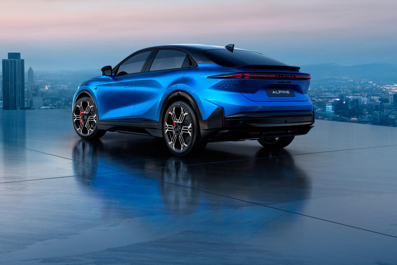 Nouvelle Alpine A390 (2025) : vidéo à bord et infos officielles de la ...