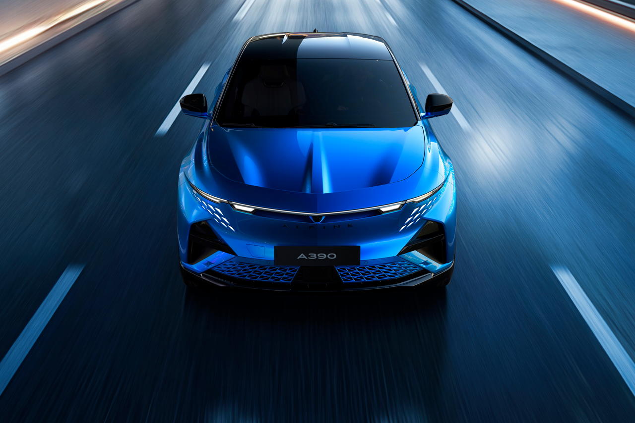 Nouvelle Alpine A390 (2025) : vidéo à bord et infos officielles de la ...