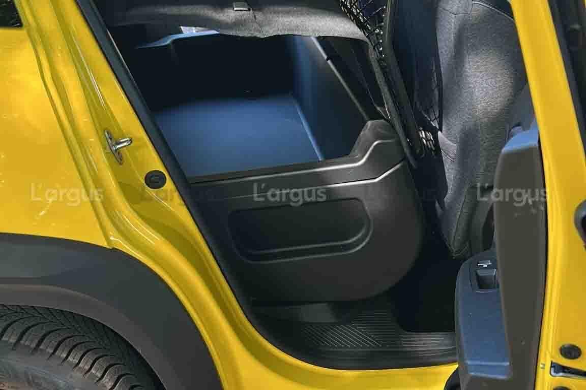 Scoop. Renault 4 La Poste (2025) : découvrez nos premières photos de la 4L commerciale