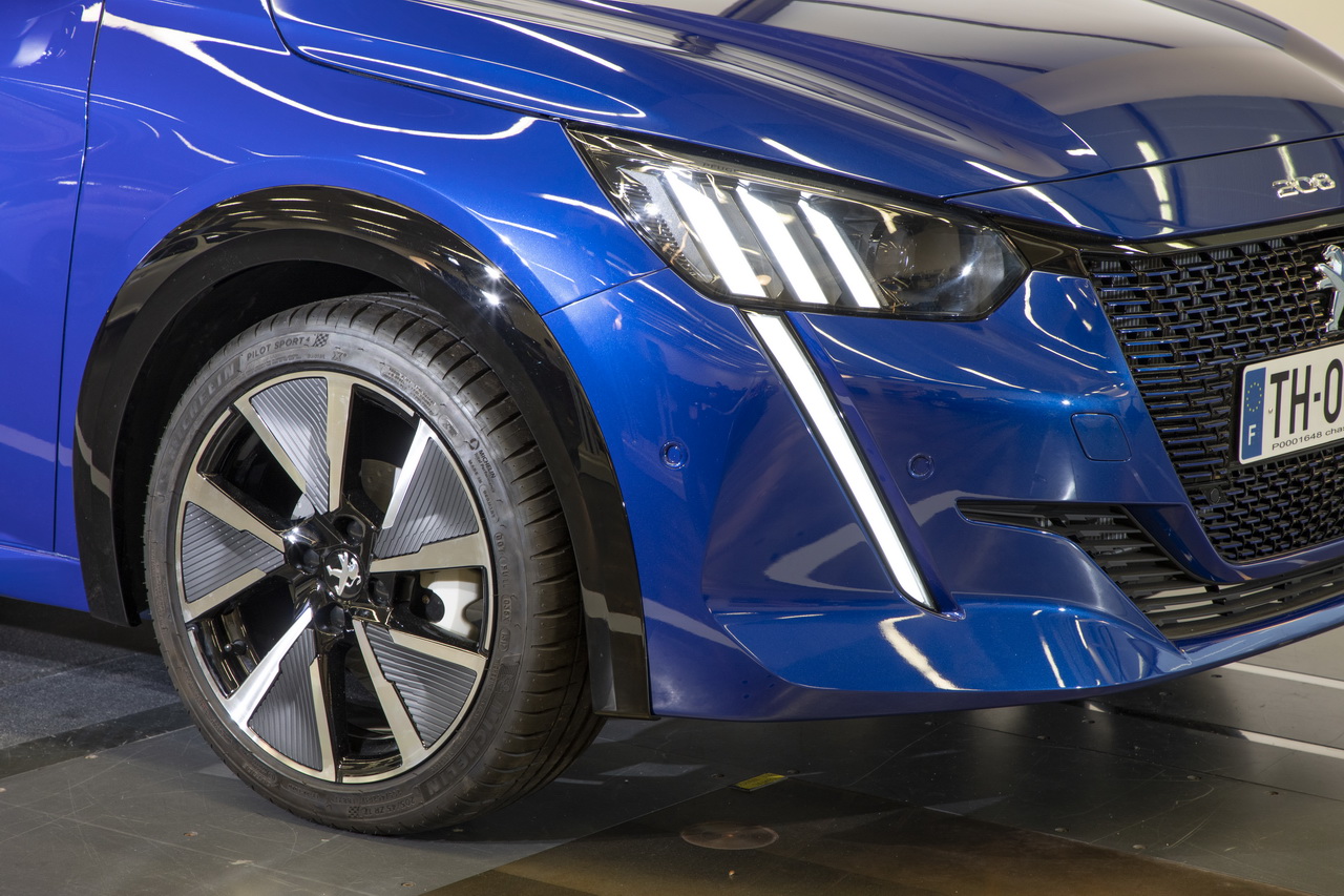Peugeot e-208 (2019) : la nouvelle 208 électrique en détail - Photo #10 ...