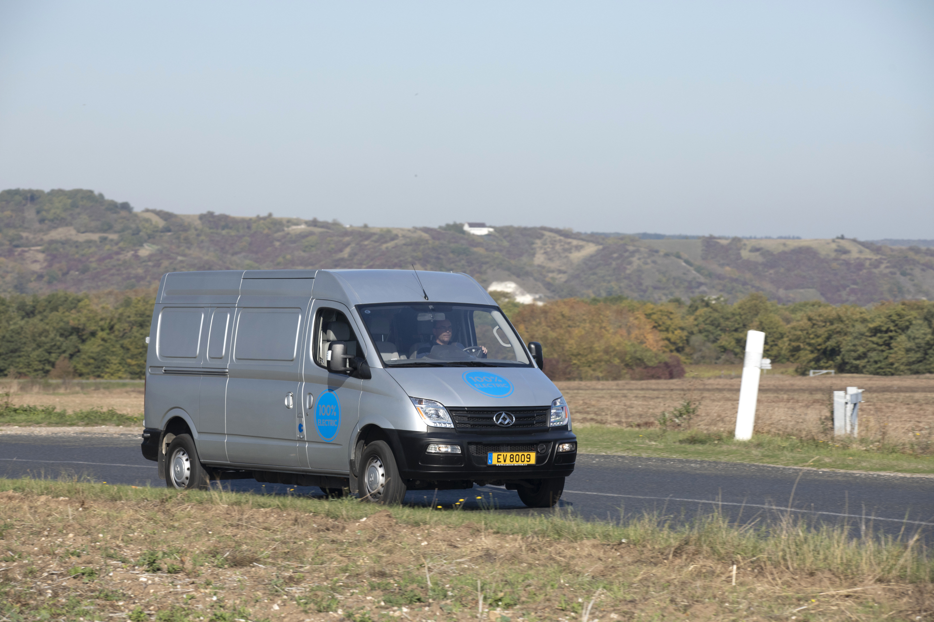 Maxus EV80 : on a conduit le VU électrique low cost