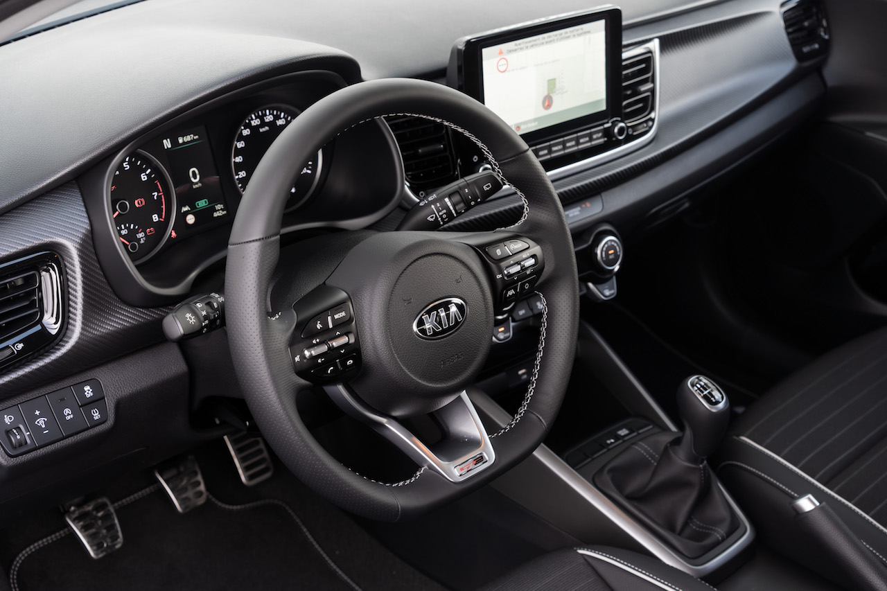 Photo 21 - Essai Kia Rio restylée (2020) : Statique intérieur planche ...
