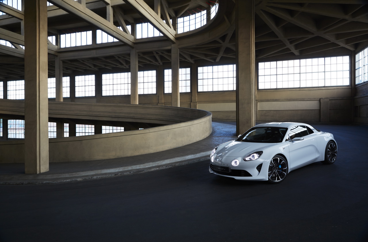 Photo 12 - Alpine A110 Vision blanche rampes lingotto - Alpine A110 ...