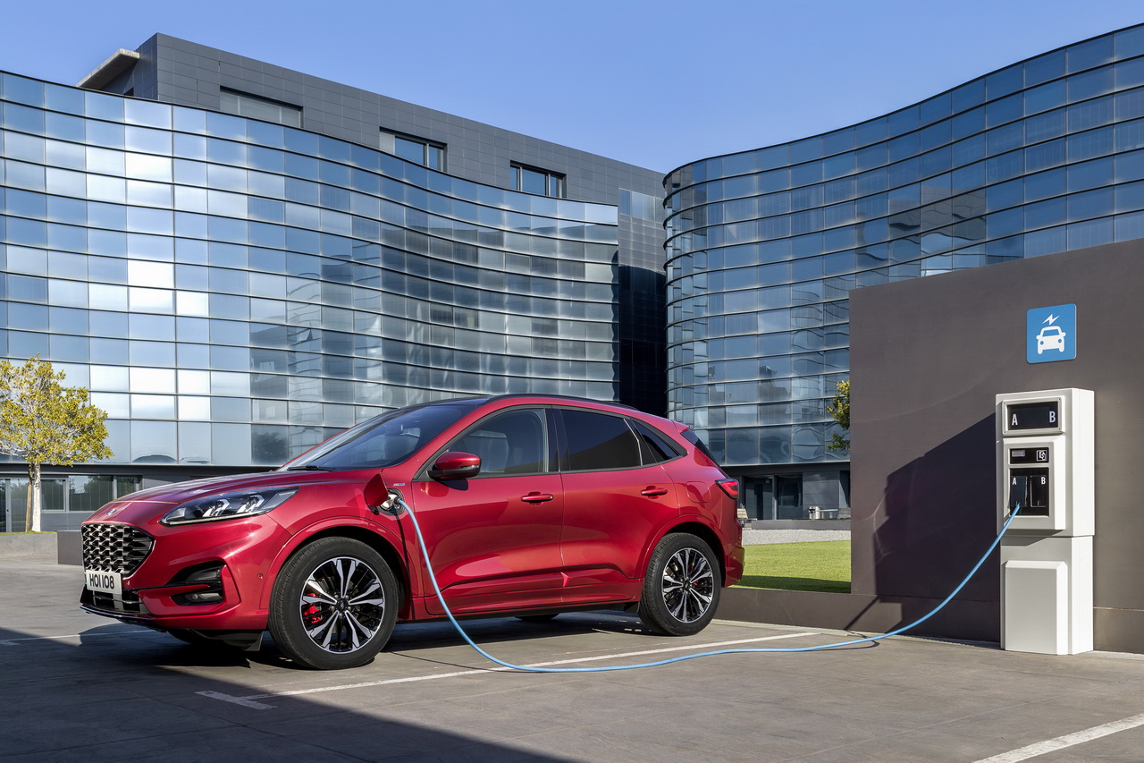 Volkswagen Tiguan eHybrid : le Tiguan en mode hybride rechargeable | L ...