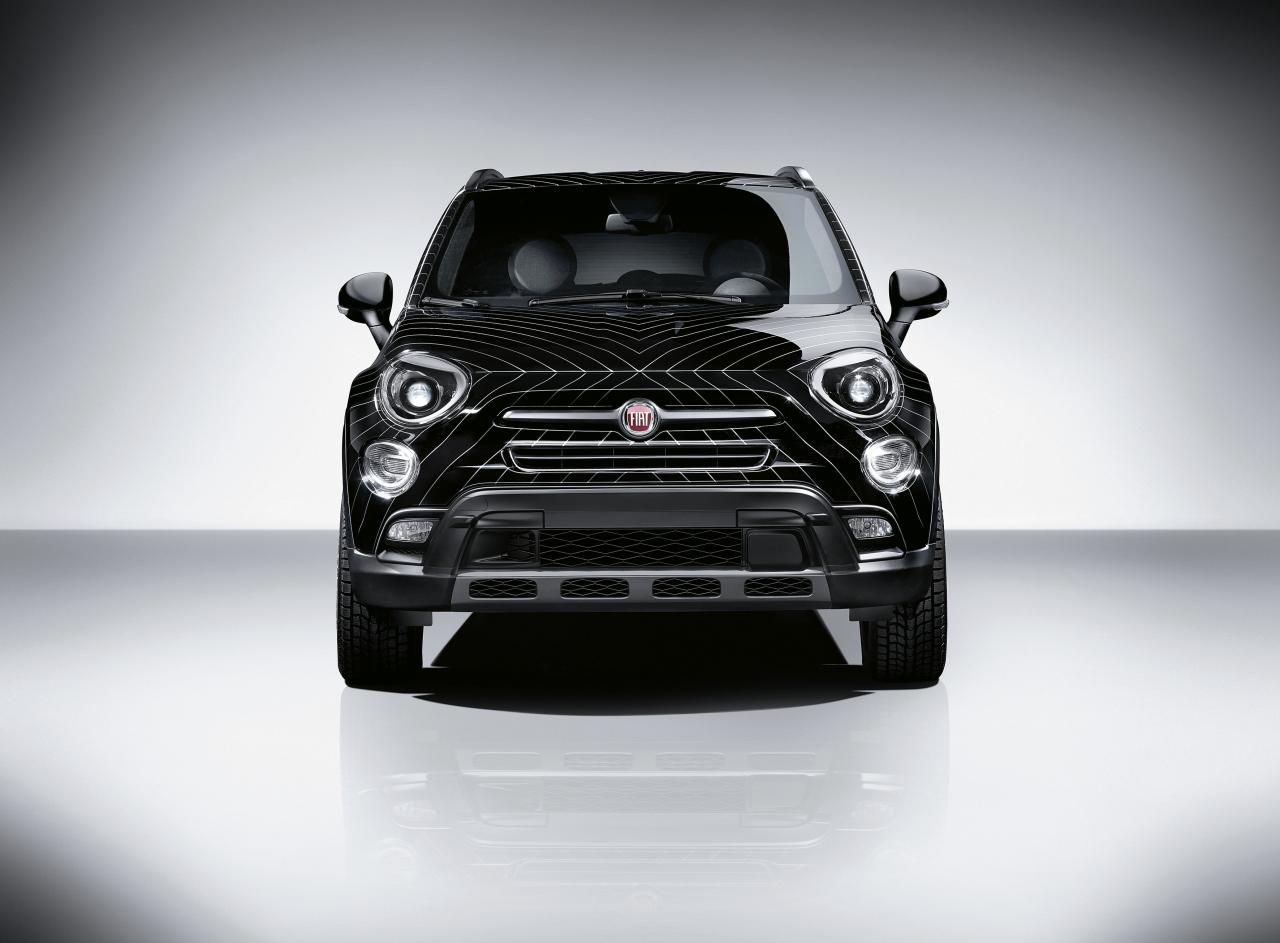Salon de Genève 2015 : Fiat 500X Black Tie, une 500X très Smart - Photo ...