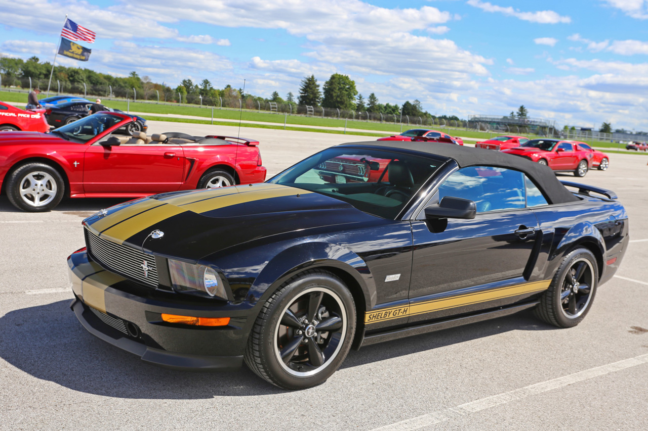 Photo 15 - Les plus belles Ford Mustang à Indianapolis 2016 - Les ...