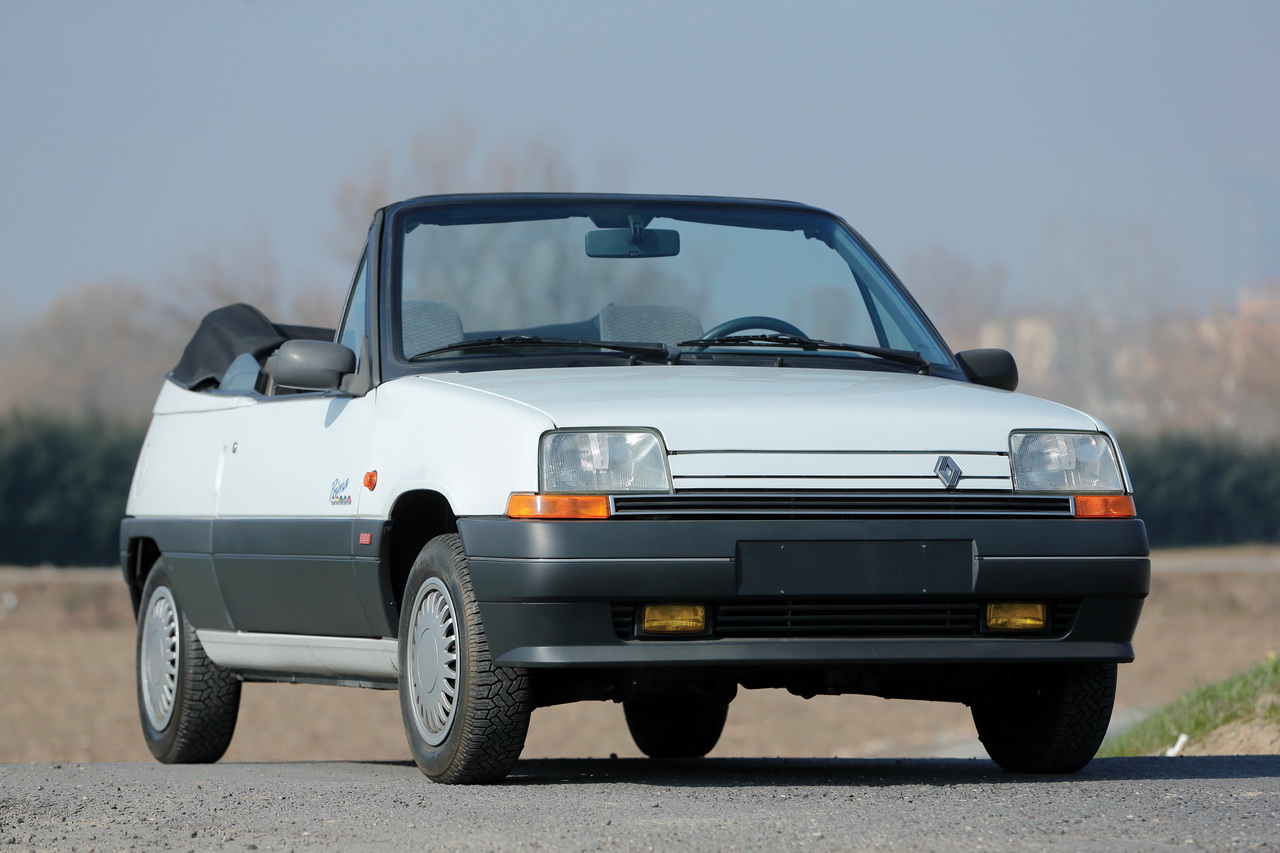 Photo 2 - Renault 5 Supercinq cabriolet EBS - Renault 5 cabriolet : une rare version aux enchères