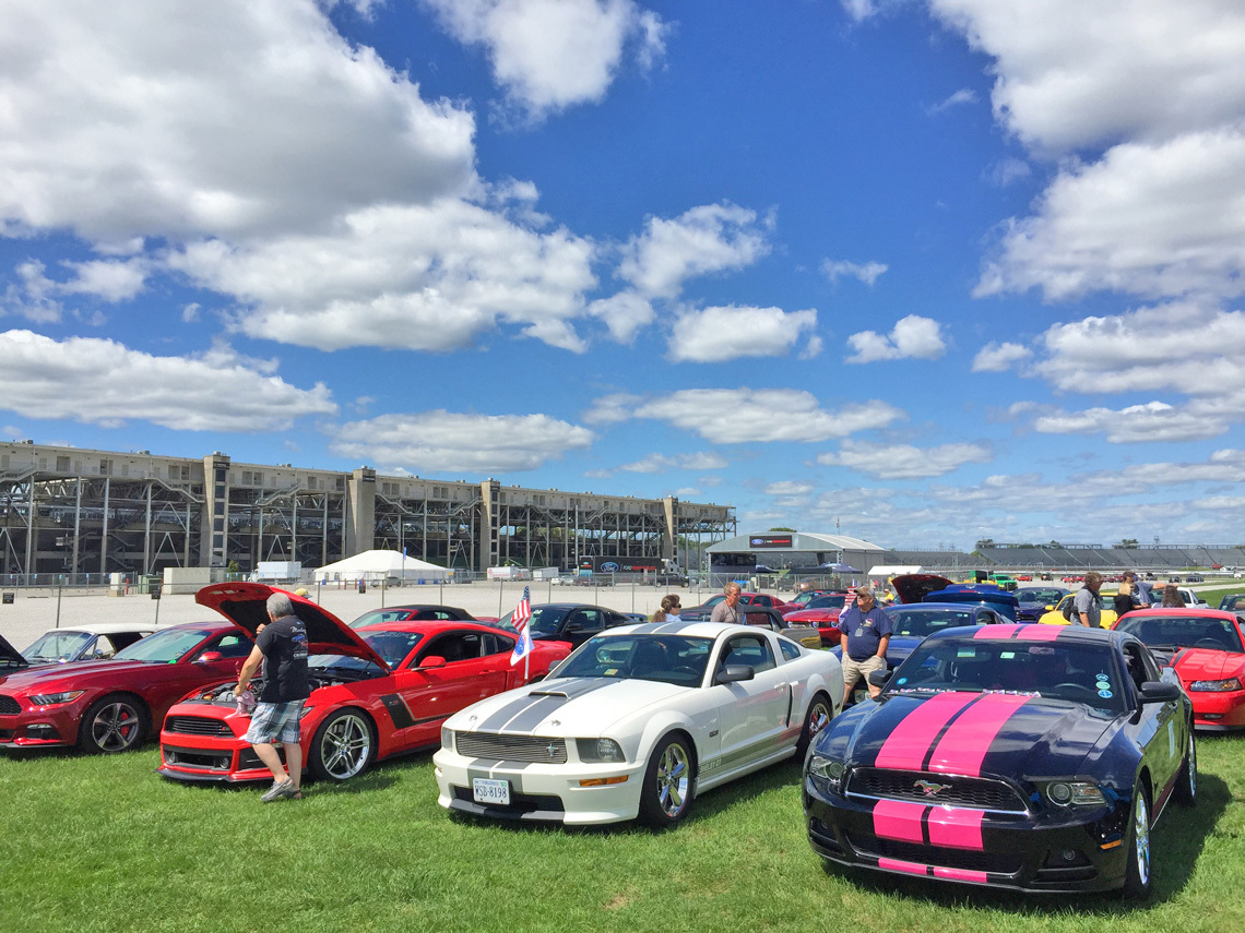 Les photos des plus belles Ford Mustang à Indianapolis - Photo #1 - L'argus