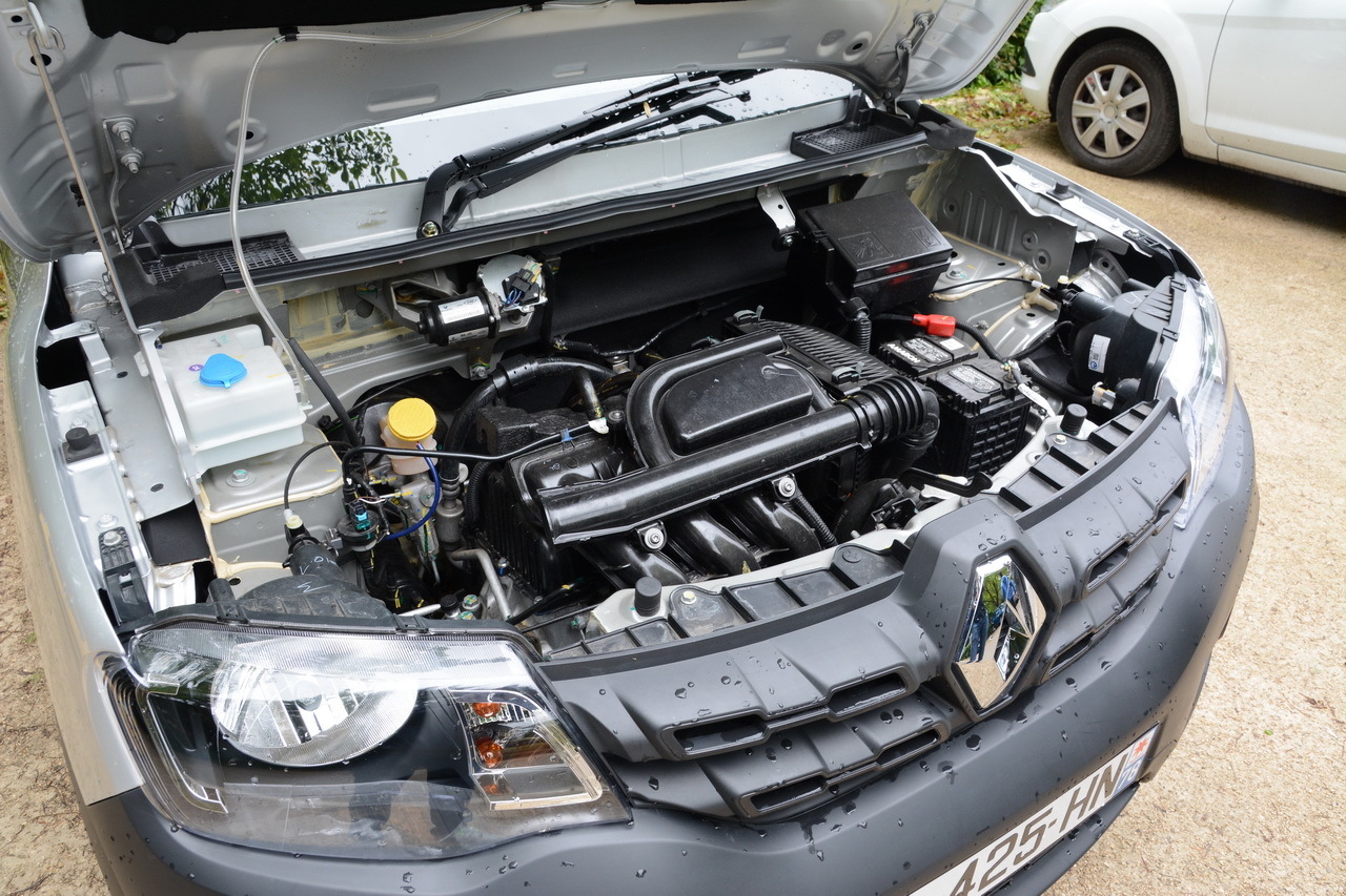 Au volant de la Kwid, la Renault à 3 500 euros ! | L'Argus