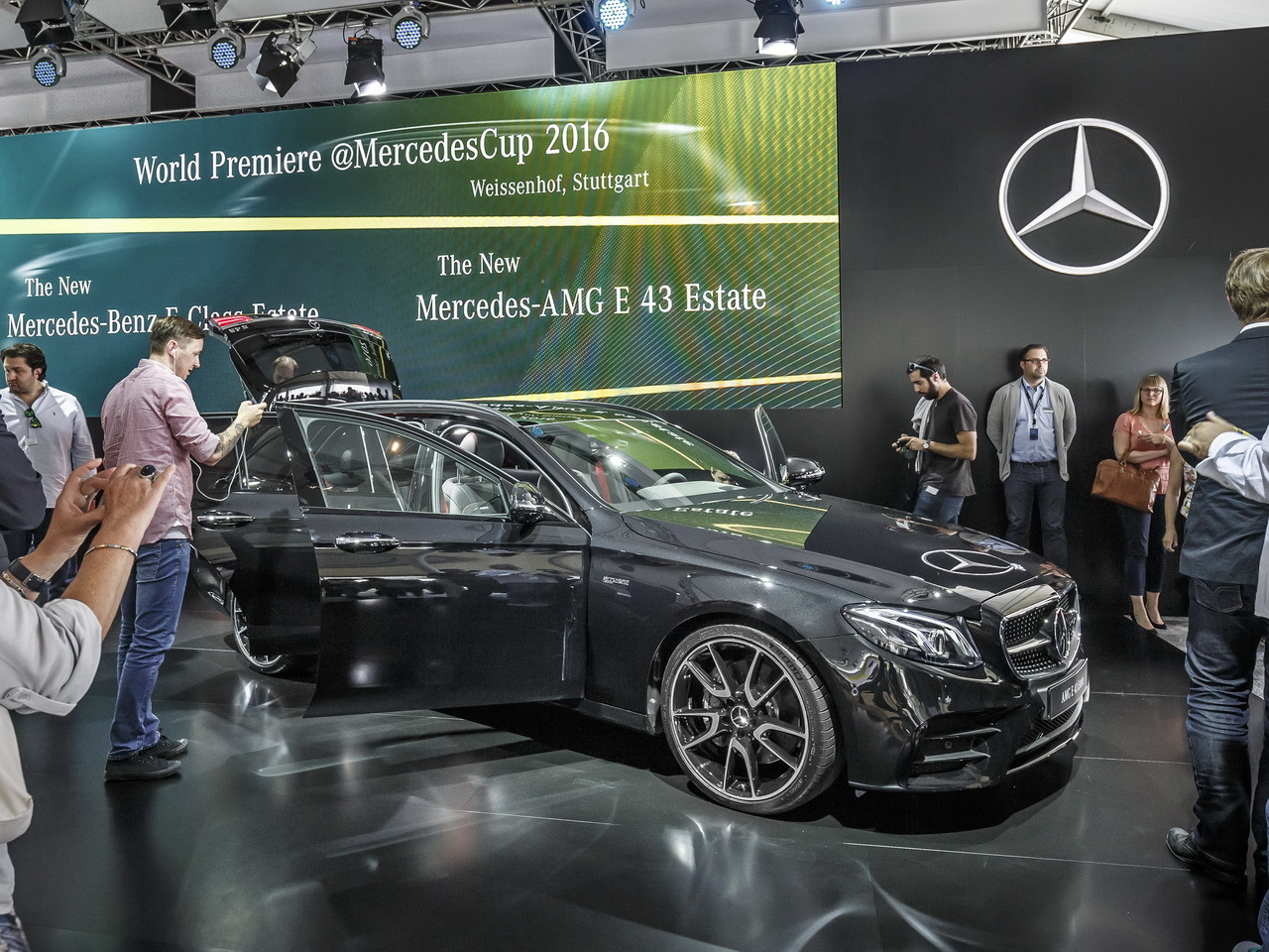 Mercedes-AMG E 43 4Matic : photos et vidéo du break Mercedes de 401 ch