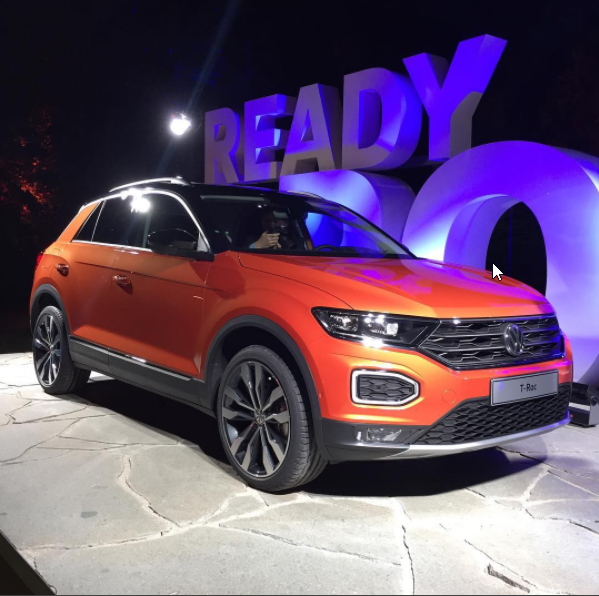 Photo 1 - présentation volkswagen t-Roc orange avant - Volkswagen T-Roc ...