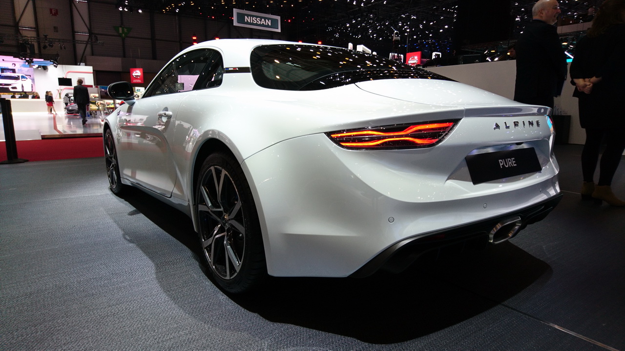 Prix Alpine A110 Pure et Légende : les tarifs et équipements dévoilés ...