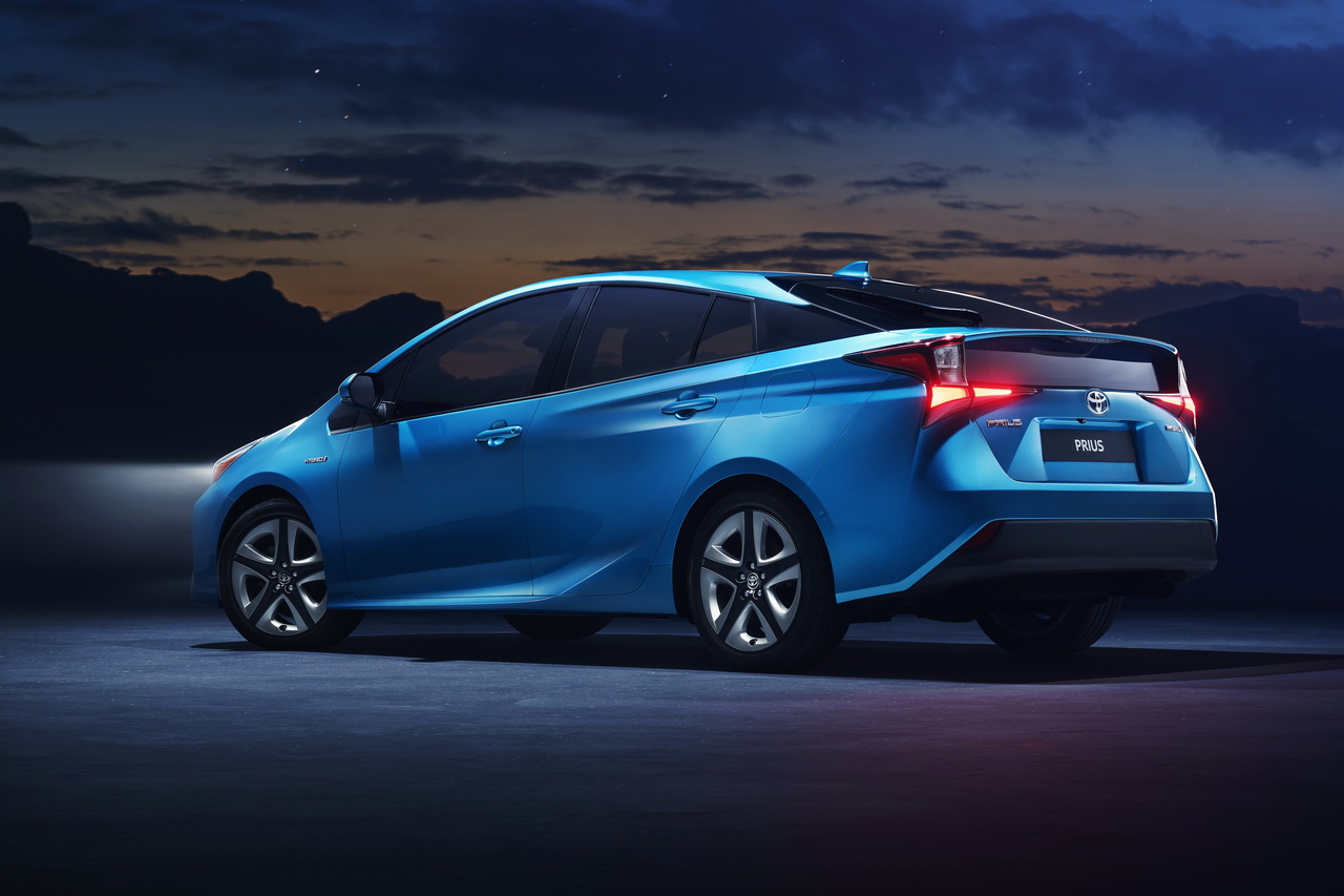 Photo 10 - toyota prius 2019 Bleu Turquoise - Toyota Prius 2019 : infos ...